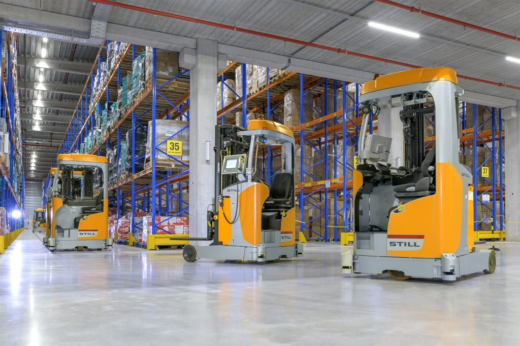 Stapler ohne Fahrer - i-need.de