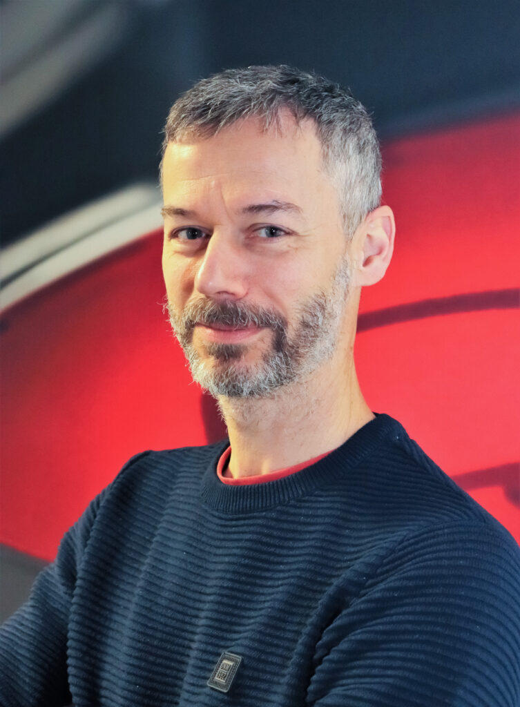 M12 - Viel Anschluss unter dieser Nummer - i-need.de