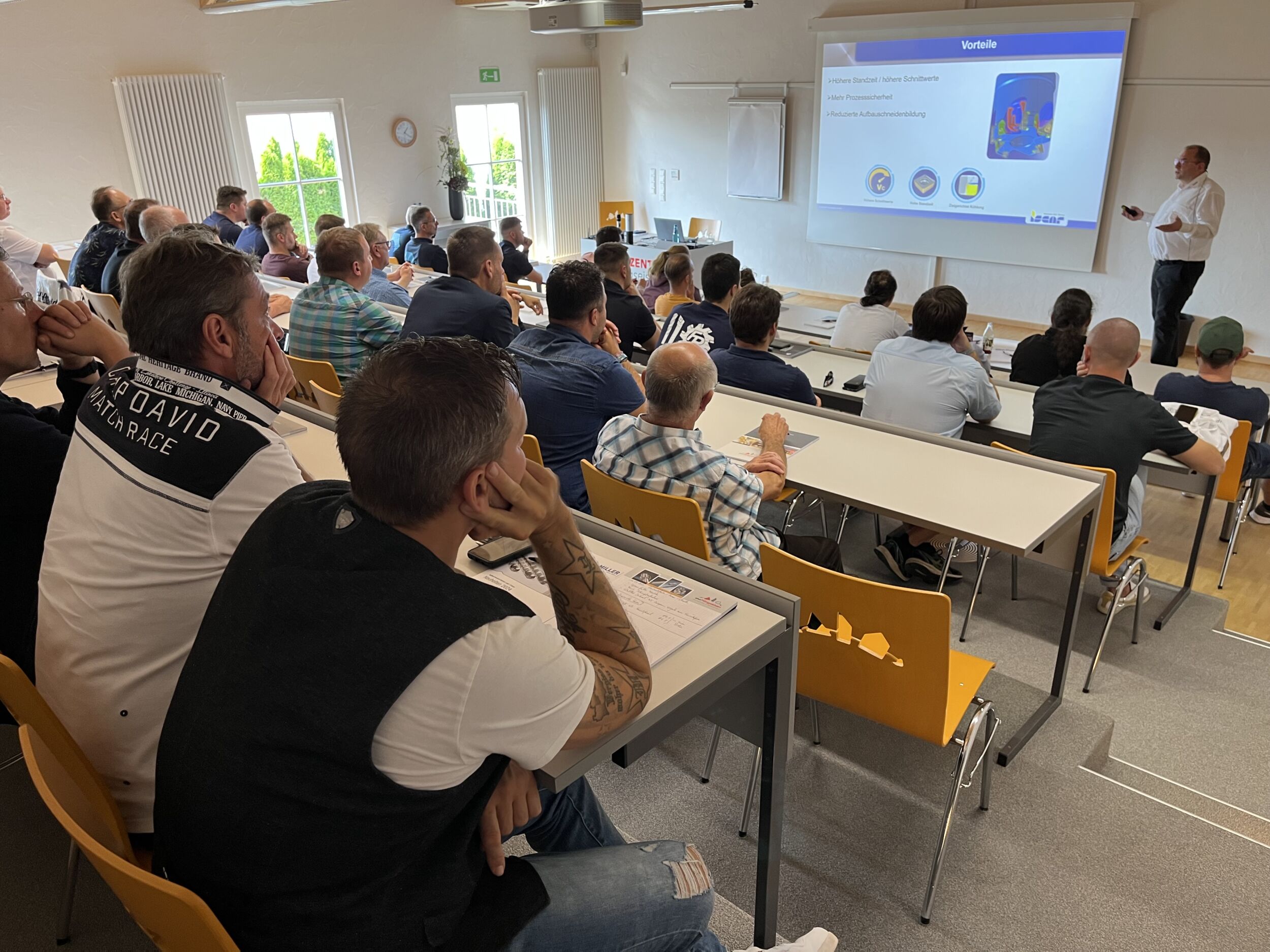 Virtuell Fabrikprozesse testen und planen - dima