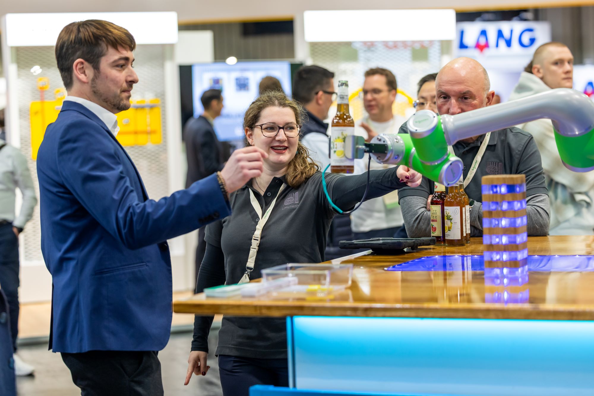 SPS 2025 mit hohem Innovationsgrad und Besucheraufkommen - dima