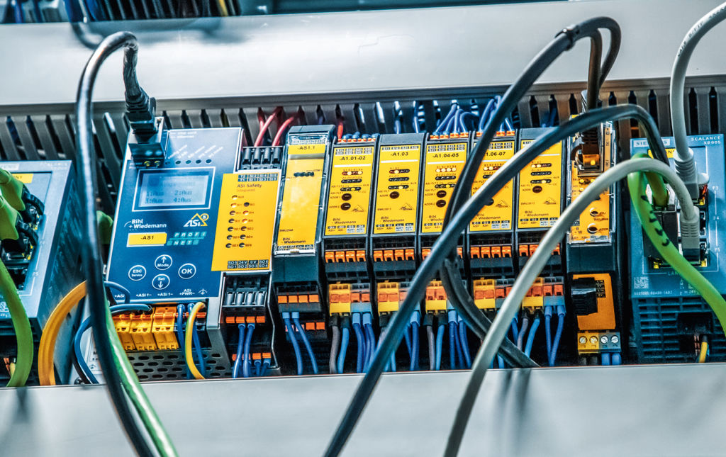 Sicher durch die Gassen - Industrial Communication Journal