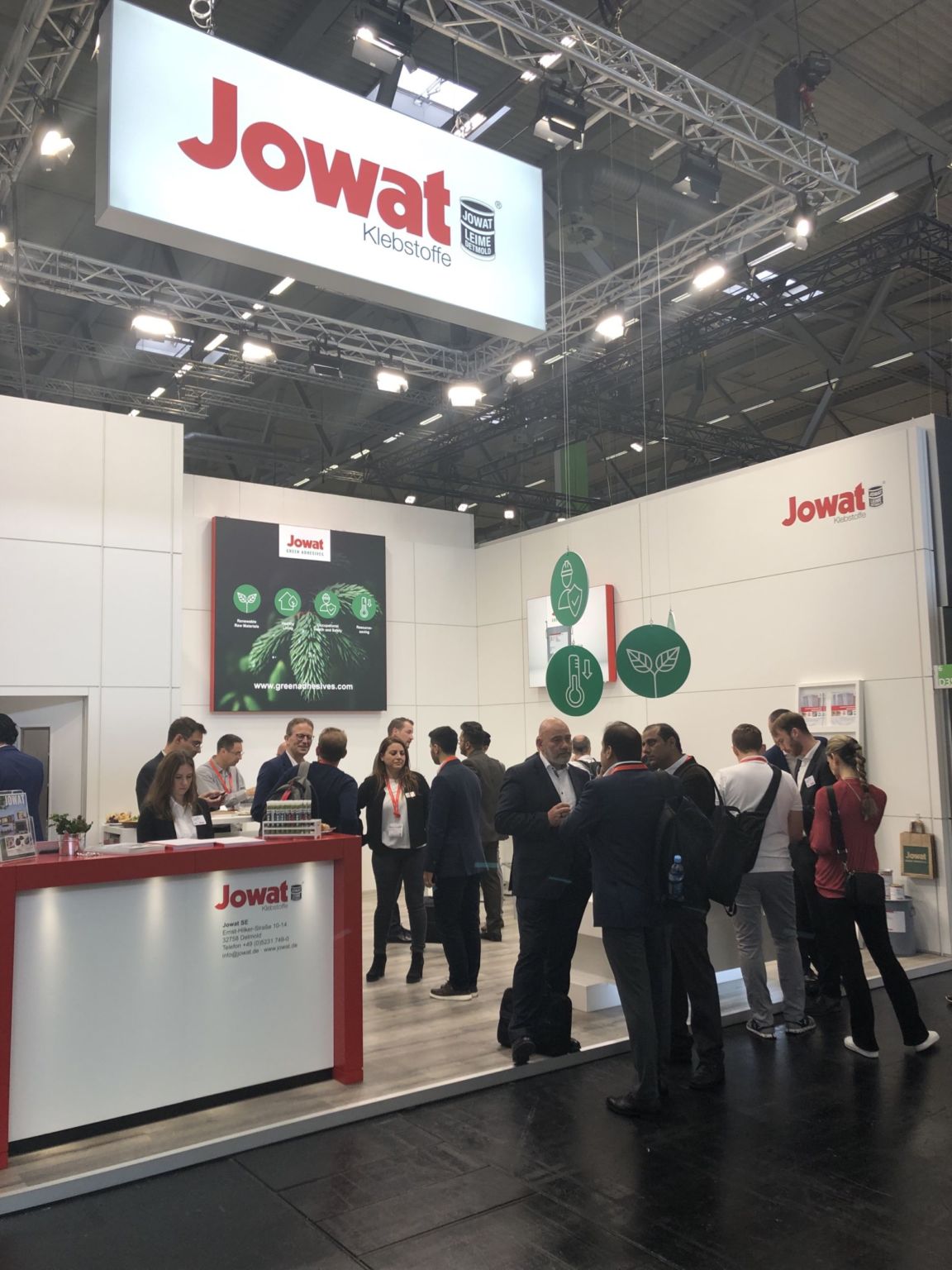 Messeneustart der Jowat SE | HOB