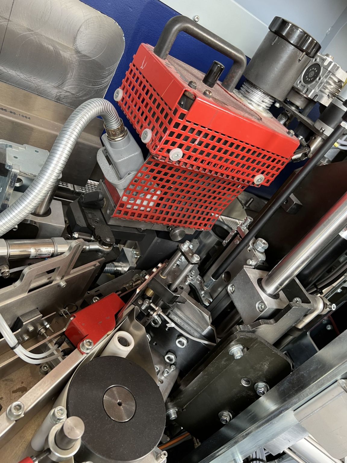 Maschinen arbeiten Hand in Hand | HOB