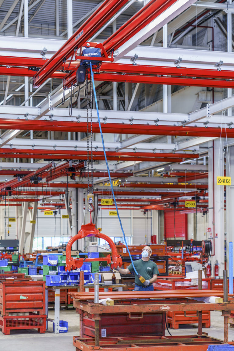Materialfluss mit flexiblem System | dhf Intralogistik online