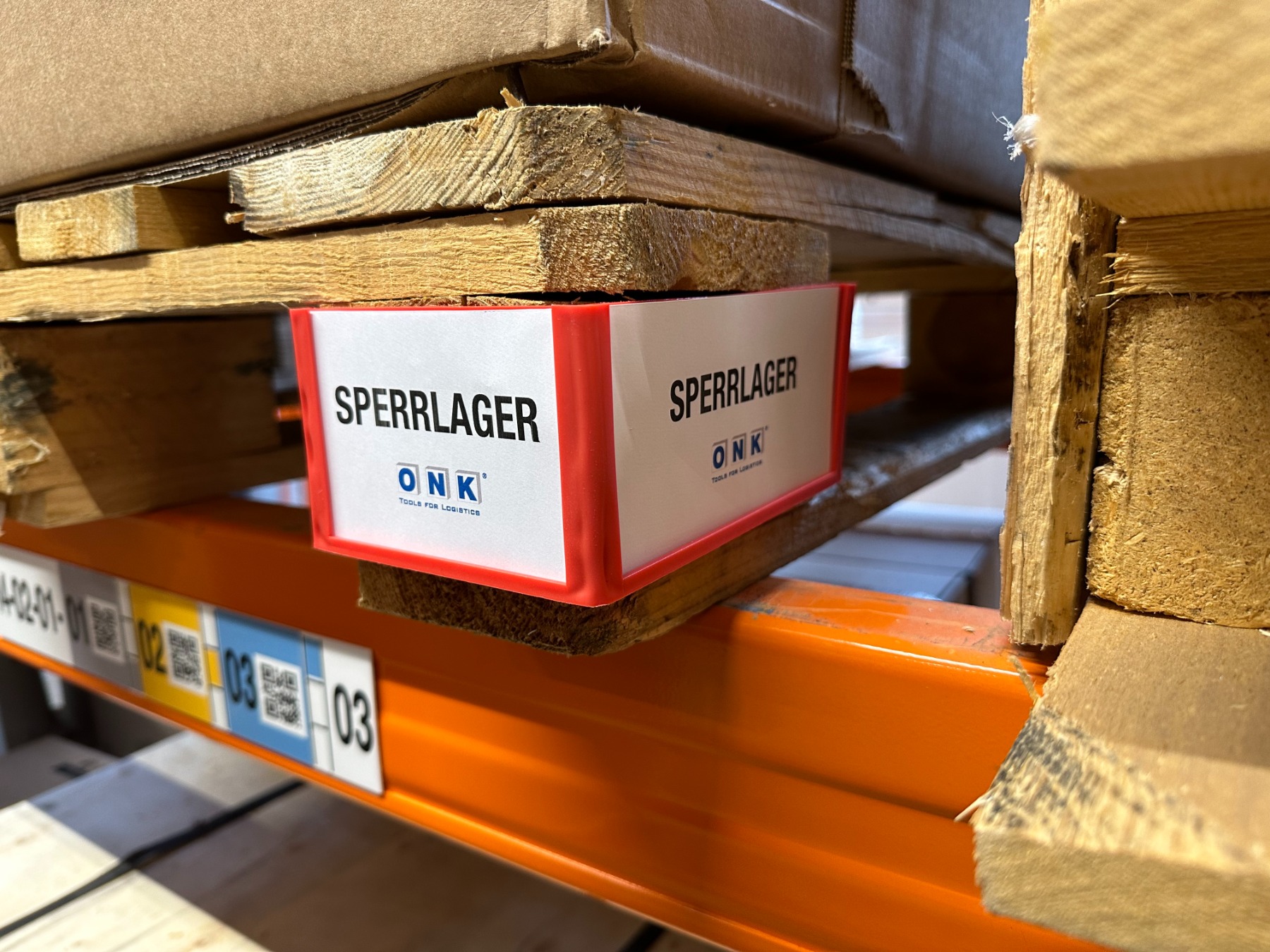 Neue Palettenspangen und digitale Etiketten - dhf Intralogistik online