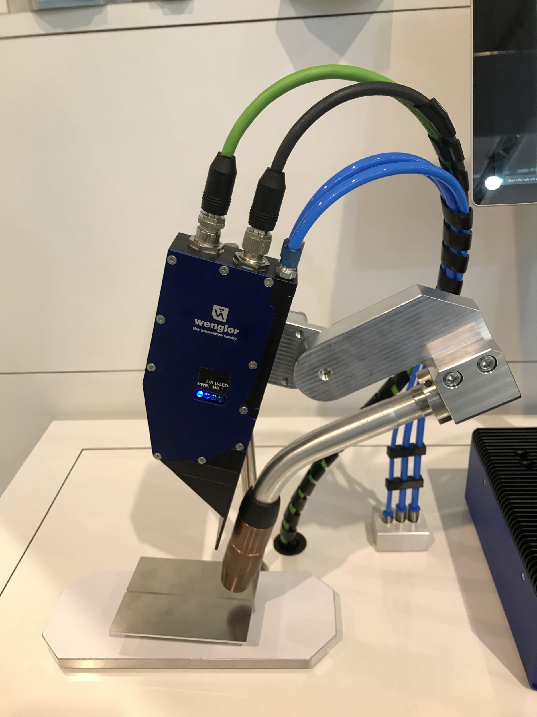 2D/3D Profile Sensor for Welding Applications - inVISION NEWS