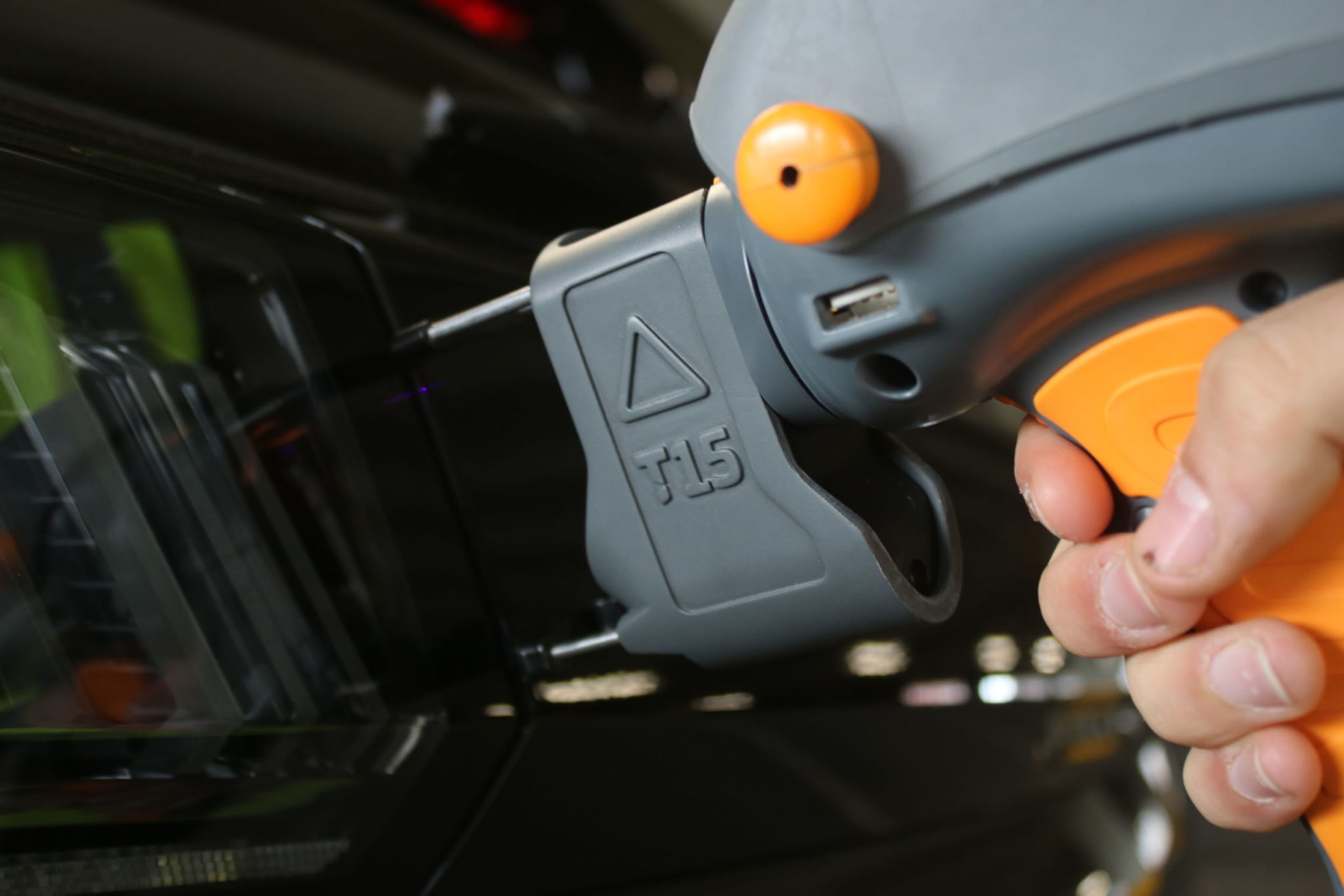 Edge Profile Sensor for Automotive Industry - inVISION NEWS