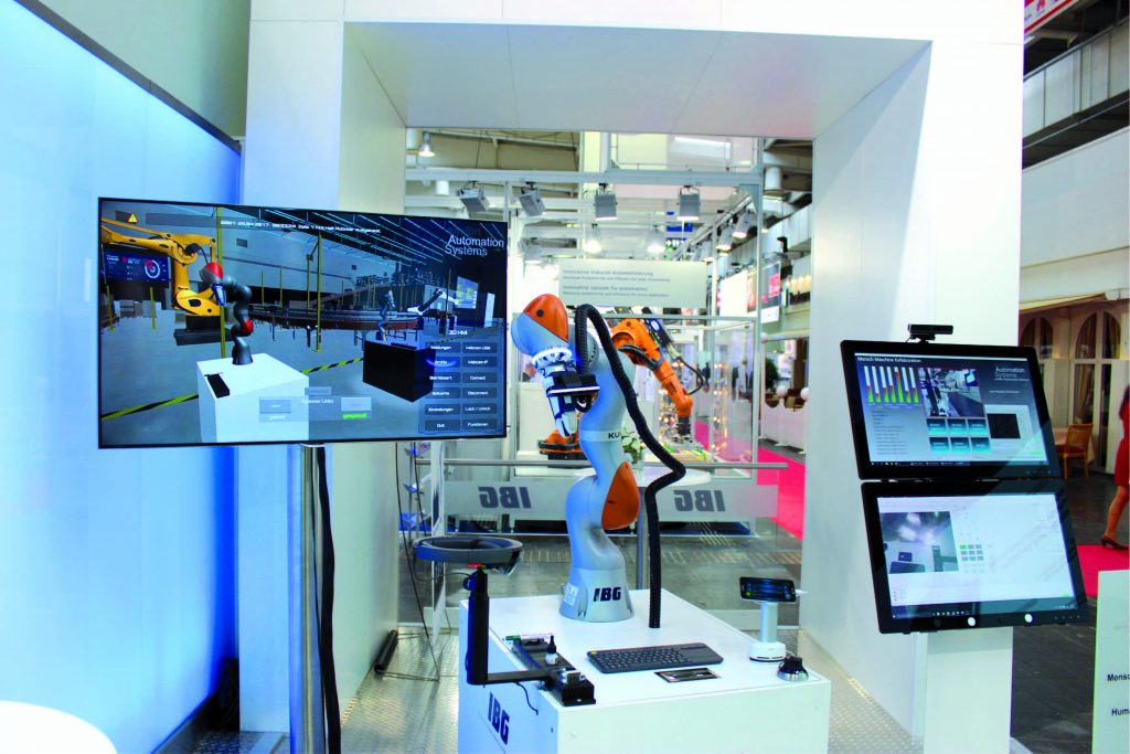 Roboterarm mit anthropomorphem Greifer - ROBOTIK UND PRODUKTION