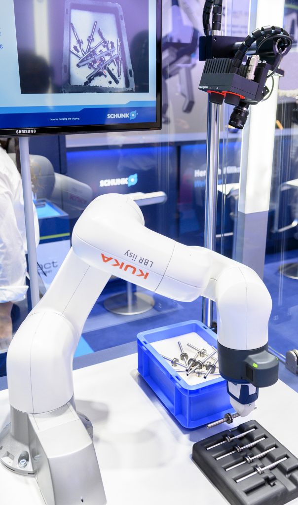 Technologiestudie von Schunk, Kuka und Roboception - ROBOTIK UND PRODUKTION