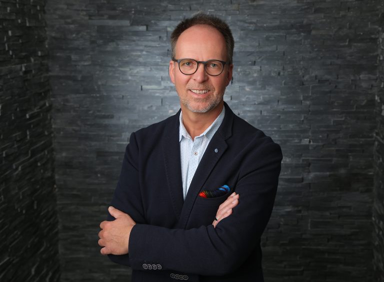 Visual Components: Programm zur Förderung von Startups | ROBOTIK UND ...