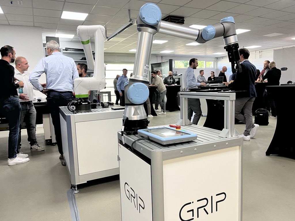 Elektrischer Low-Cost-Greifer - ROBOTIK UND PRODUKTION