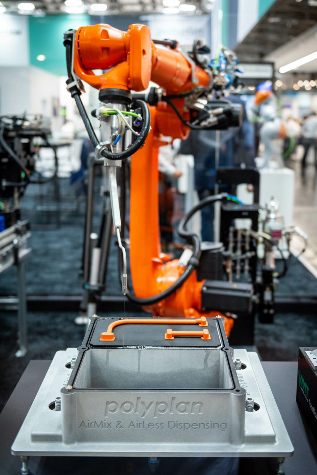 ROBOTIK UND PRODUKTION | Integration - Anwendung - Lösungen