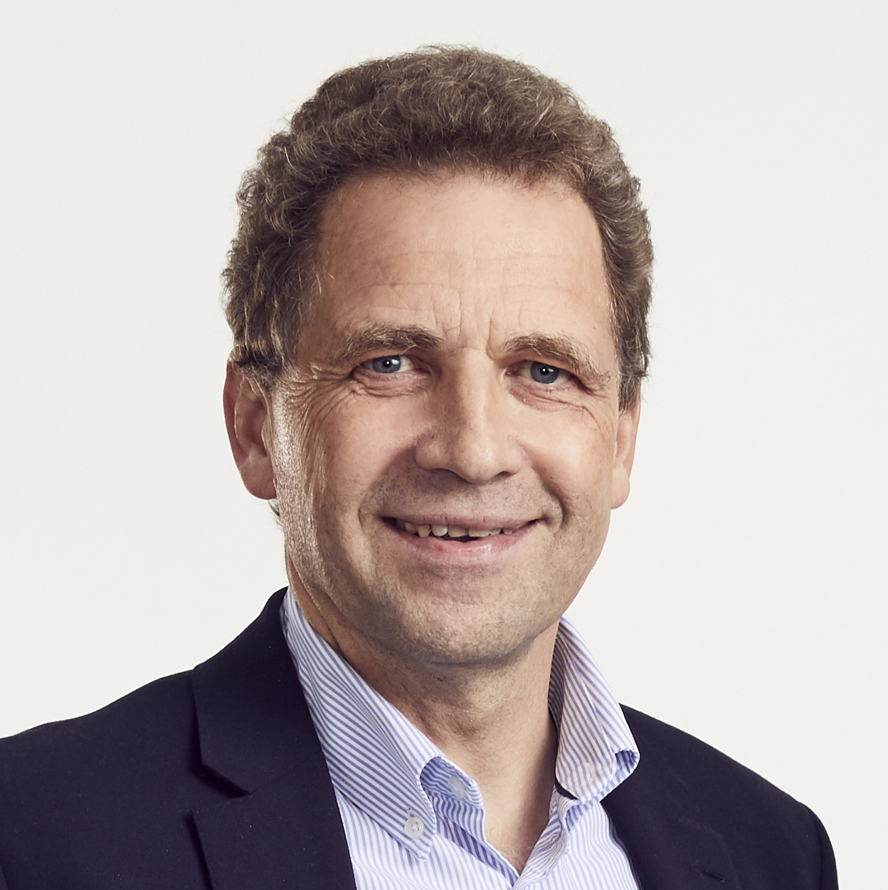 IBM Deutschland stellt Beratungssparte unter neue Leitung - IT&Production