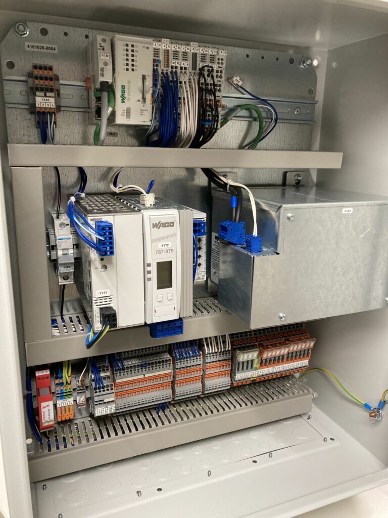 Schaltschrankbestückung | Schaltschrankbau